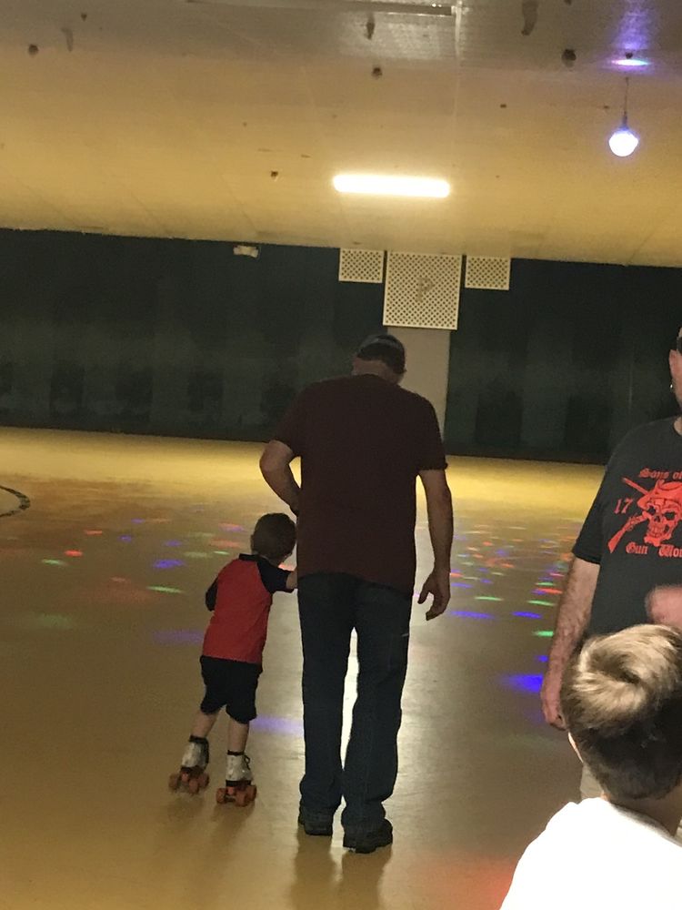 Bastrop Skate Palace, Bastrop | Roadtrippers