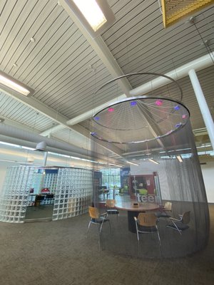 MCGOVERN STELLA LINK NEIGHBORHOOD LIBRARY - Updated October 2025 - 74 ...