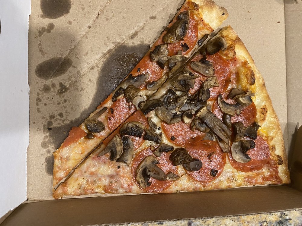 IZZY’S NY PIZZA - Updated December 2025 - 176 Photos & 285 Reviews ...