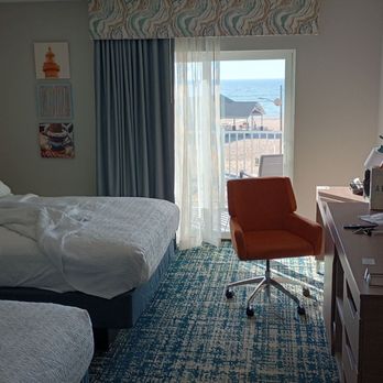 HAMPTON INN & SUITES MANISTEE WATERFRONT - Updated December 2025 - 142 ...