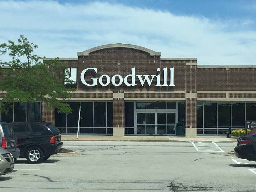 GOODWILL STORE & DONATION CENTER - Updated April 2024 - 17 Reviews ...