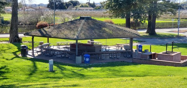 PINTO LAKE RV PARK - 96 Photos & 83 Reviews - 451 Green Valley Rd ...