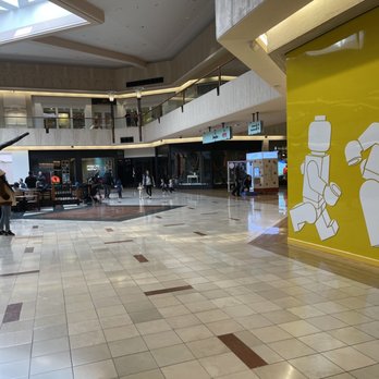 NORTHBROOK COURT - Updated November 2025 - 233 Photos & 151 Reviews ...