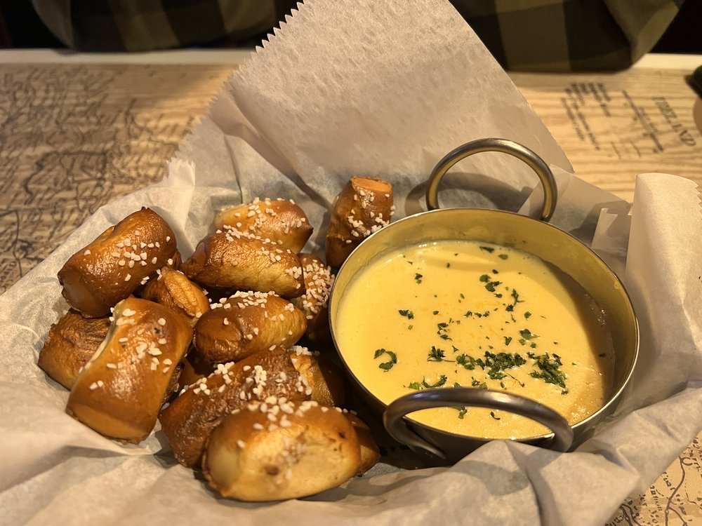 MONTEREY PUB - Updated January 2025 - 107 Photos & 164 Reviews - 1227 ...