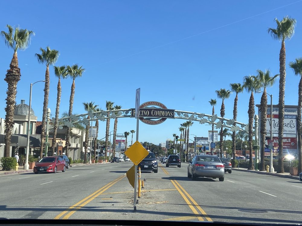 ENCINO COMMONS - Updated October 2025 - 11 Photos - 17547 Ventura Blvd ...