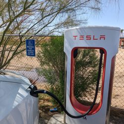 TESLA SUPERCHARGER - 55 Photos & 46 Reviews - 2812 Lenwood Rd, Barstow ...
