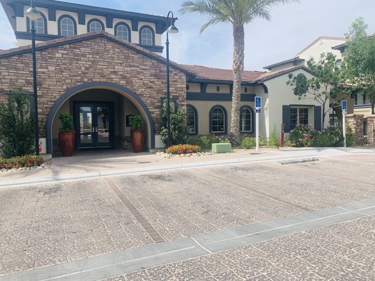 Colonial Grand At Desert Vista