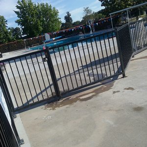 HUTCHINS STREET SQUARE POOL - Updated October 2025 - 125 S Hutchins St ...
