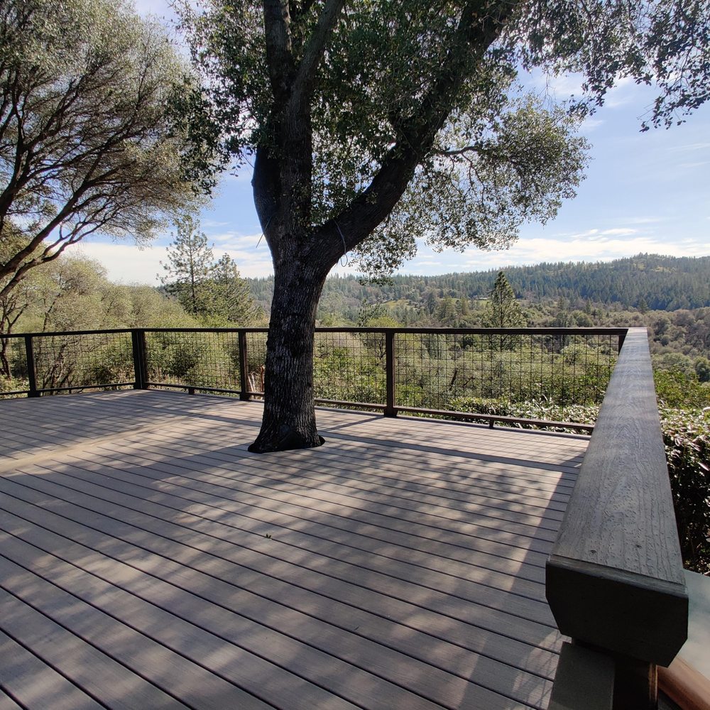 SIERRA RIDGE DECK AND SIDING - Updated November 2024 - 16 Photos - 6065 ...