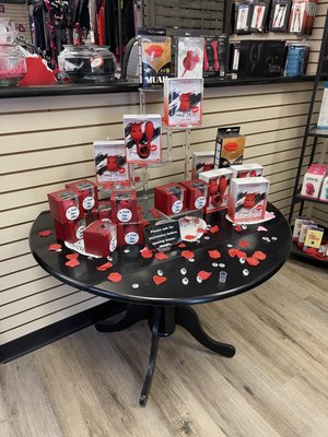 NOT TOO NAUGHTY - Updated September 2024 - 102 Photos & 85 Reviews ...