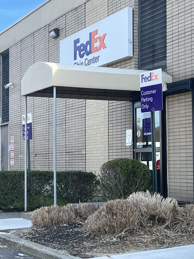 FEDEX SHIP CENTER - Updated November 2025 - 17 Reviews - 270 S Service ...