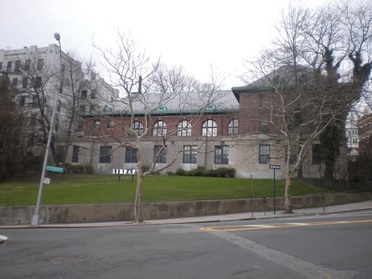 NEW YORK PUBLIC LIBRARY - ST. GEORGE LIBRARY CENTER - Updated October ...