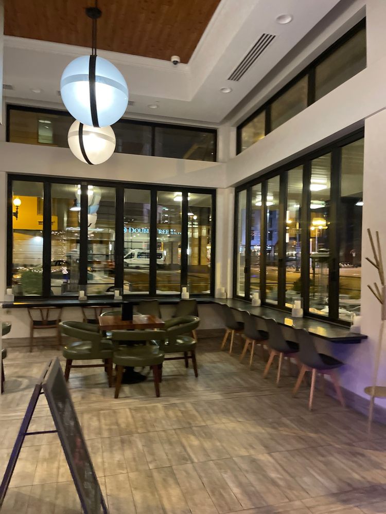 THE GREYHOUND - Updated January 2026 - 48 Photos & 21 Reviews - 201 ...