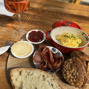 CRISPY HEAVEN BAKERY - 199 Photos & 97 Reviews - Yelp