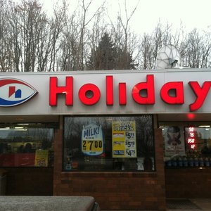 KWIK TRIP - Updated February 2025 - 14 Photos - 8477 City Centre Dr ...