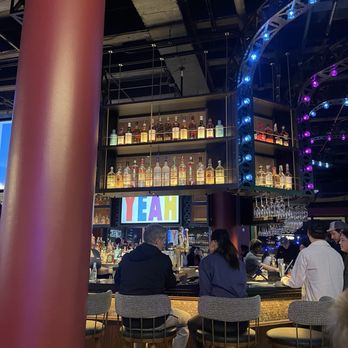 PUTTSHACK - EDINA - Updated April 2025 - 558 Photos & 49 Reviews - 330 ...