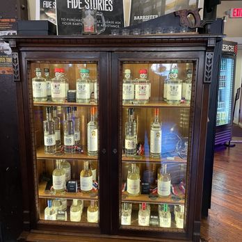 NORTHERN ROW BREWERY & DISTILLERY - Updated August 2025 - 150 Photos ...