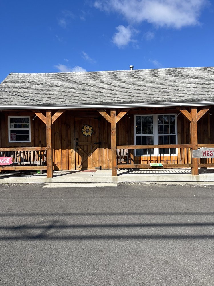 WEST GREENWICH GROCERY - Updated December 2025 - 10 Photos - 789 ...