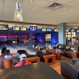 PINSTRIPES - Updated August 2025 - 779 Photos & 618 Reviews - 7 ...