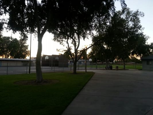 KILLEFER PARK - Updated October 2024 - 12 Photos - 615 N Lemon St ...