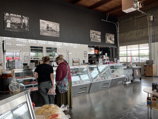 HINES MEAT - Updated October 2025 - 1210 Dorion Ave, Pendleton, Oregon ...