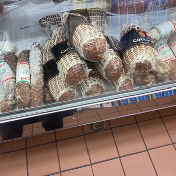 FIORE’S HOUSE OF QUALITY - Updated August 2024 - 436 Photos & 708 ...