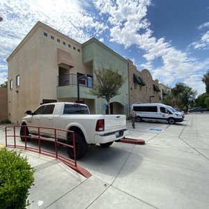 DAVITA RIVERSIDE DIALYSIS CENTER - Updated October 2025 - 4361 Latham ...