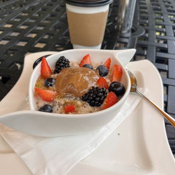 ANGELIC DESSERTS BAKERY & COFFEE - Updated July 2024 - 181 Photos & 122 ...