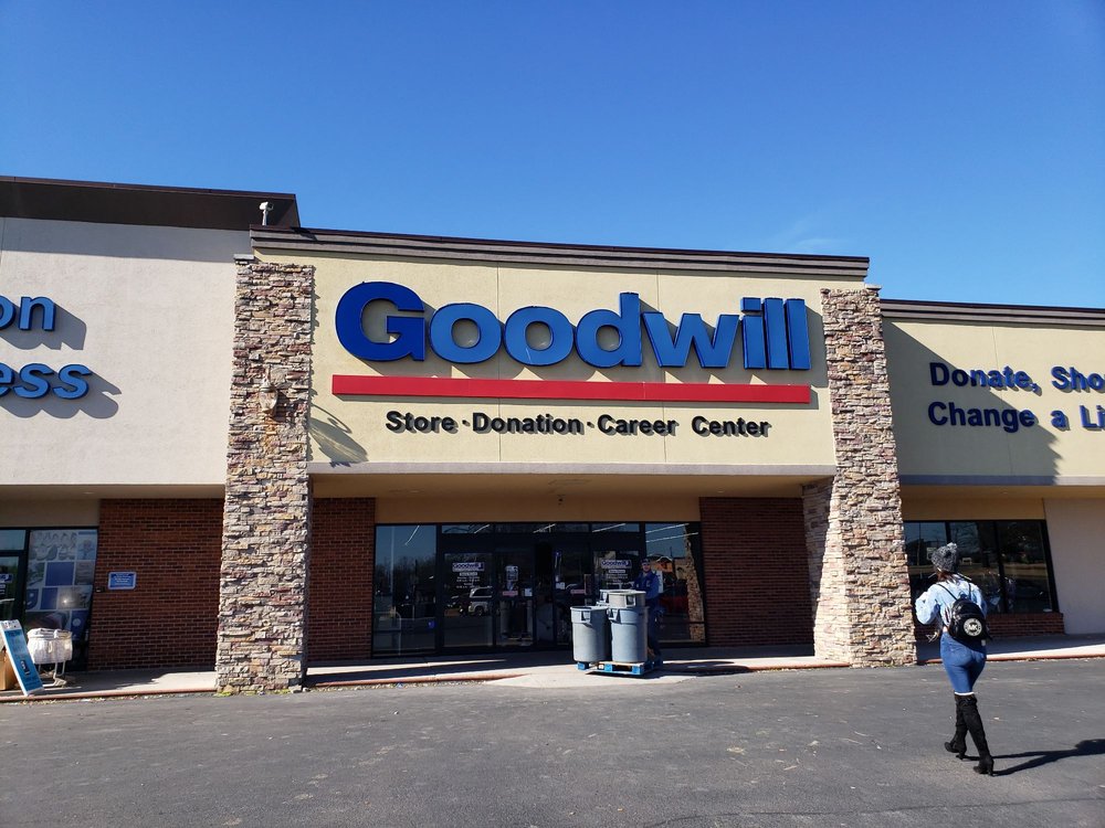 GOODWILL STORE AND DONATION CENTER - Updated December 2025 - 10 Reviews ...