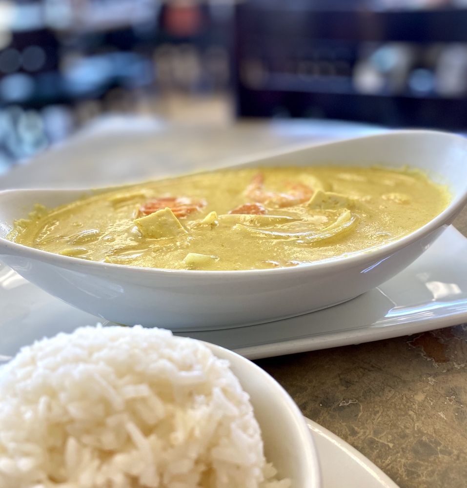 GOLDEN BOWL - Updated April 2026 - 561 Photos & 451 Reviews - 31069 ...