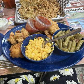 RUNTS BAR-B-Q & GRILL - Updated October 2025 - 135 Photos & 181 Reviews ...