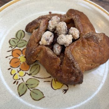 BUNGALOW BY MIDDLE BROW - Updated December 2024 - 526 Photos & 336 ...