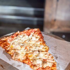 PIZZA 51 - Updated December 2025 - 79 Photos & 153 Reviews - 5060 Oak ...
