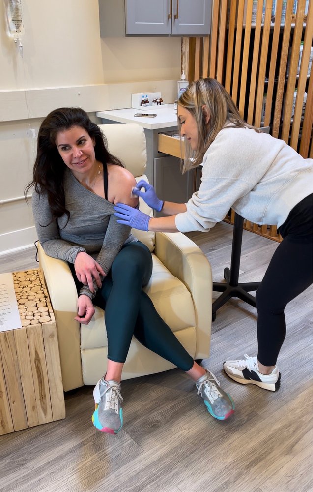 ELEVATE HYDRATION - Updated July 2025 - 1111 Foothill Blvd, La Cañada ...