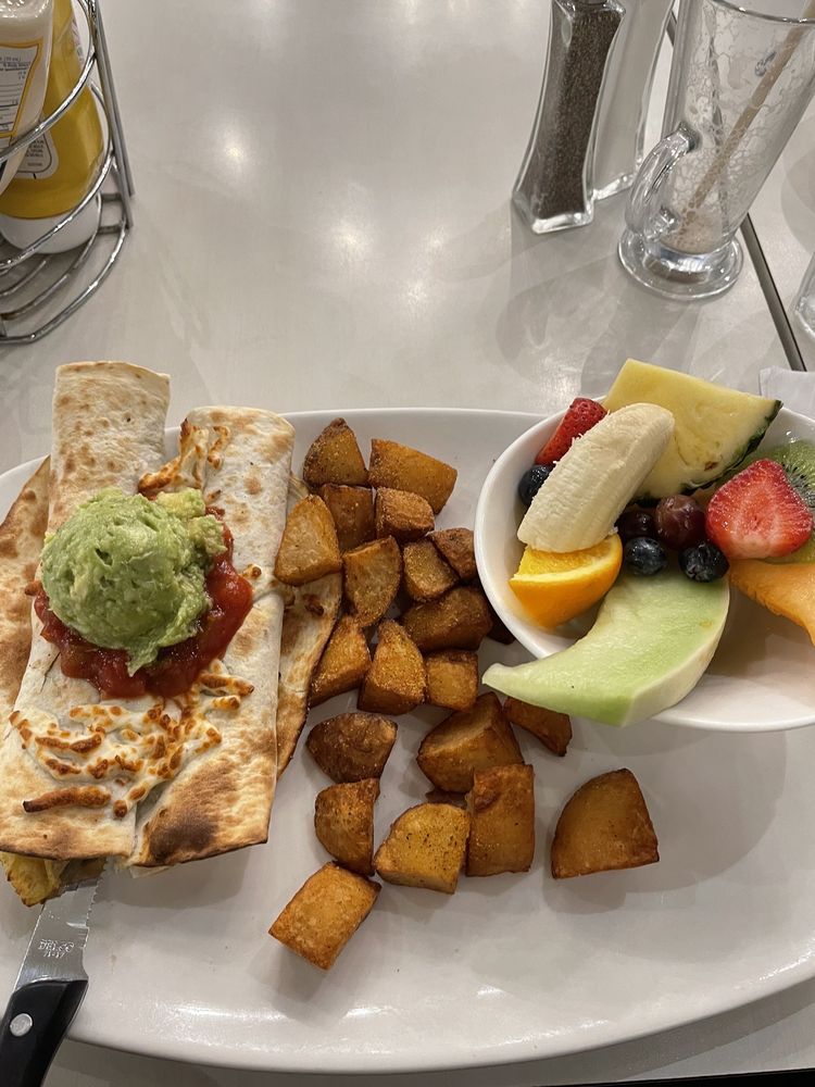 UNIVERSEL - Updated September 2024 - 593 Photos & 517 Reviews - 2055 ...