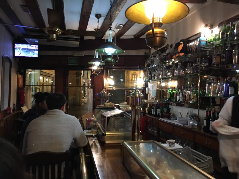 LA OJA BLANCA - Updated May 2024 - Plaza Mayor, 7, Segovia, Spain ...