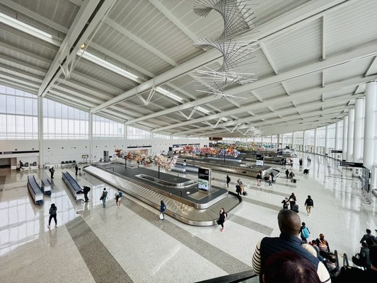 SEATTLE-TACOMA INTERNATIONAL AIRPORT - SEA - 4197 Photos & 3202 Reviews ...