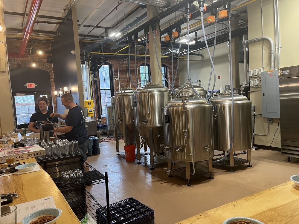 COURTHOUSE BREW COMPANY - 3 Brussels St, Worcester, Massachusetts ...