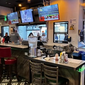 THE SLIP BAR & EATERY - LOMITA - Updated July 2025 - 118 Photos & 73 ...