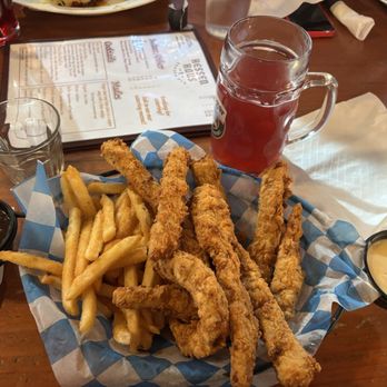 HESSEN HAUS - Updated May 2025 - 428 Photos & 409 Reviews - 101 4th St ...