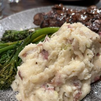 NORMAN ROSE TAVERN - Updated January 2025 - 603 Photos & 818 Reviews ...