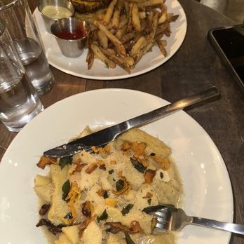 ROOTED - Updated April 2025 - 56 Photos & 29 Reviews - 125 W Mondamin ...