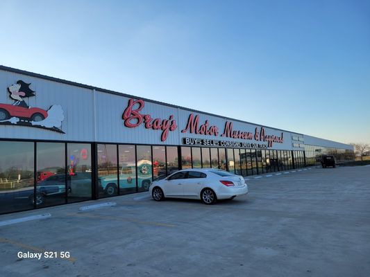 BRAY’S MOTOR MUSEUM - Updated January 2026 - 14 Photos - 1979 I-45 N ...