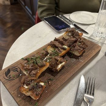 FLYLEAF - Updated April 2025 - 189 Photos & 61 Reviews - 92 Kercheval ...