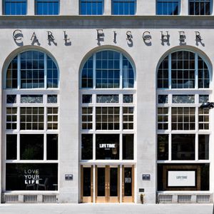 TMPL - Updated December 2025 - 200 Madison Ave, New York, New York ...