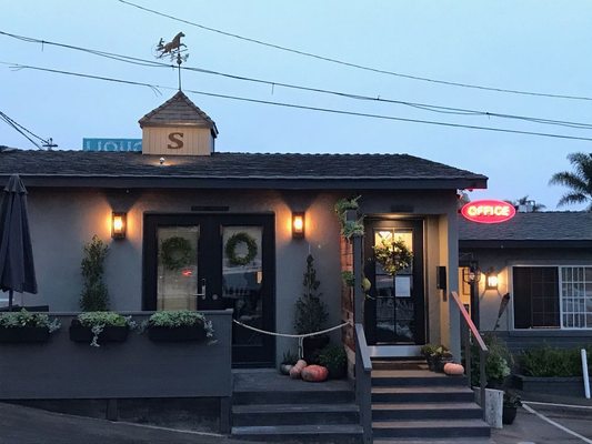 SHELL BEACH INN - Updated October 2025 - 170 Photos & 143 Reviews - 653 ...