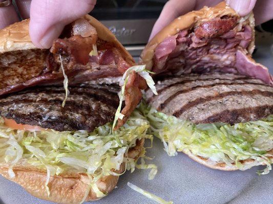 HOLIDAY BURGER - 267 Photos & 530 Reviews - 15520 Devonshire St ...