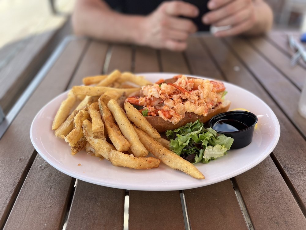 THE COVE RESTAURANT & MARINA - Updated July 2024 - 424 Photos & 476 ...