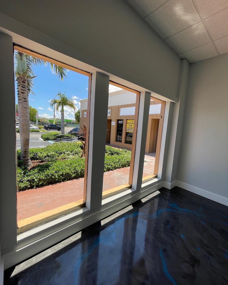 BANZA ZMOKE SHOP POMPANO BEACH - Updated April 2026 - 31 Photos - 901 E ...