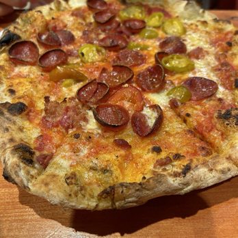 SQUARE PEG PIZZERIA & BAR - Updated November 2025 - 39 Photos & 30 ...